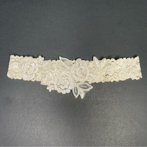 Other | Vintage Beige Floral Lace Beaded Wedding Garter Great Condition ...